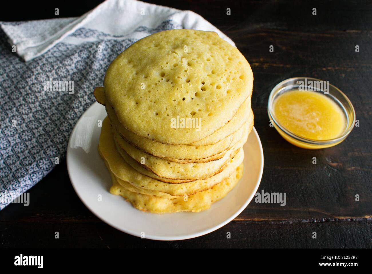 Baghrir (crêpes aux mille trous) : crêpes marocaines servies avec une ...