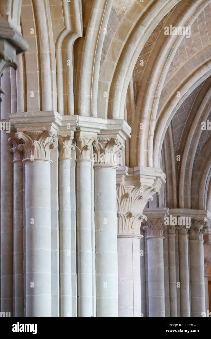 Capitales gothiques Banque de photographies et d’images à haute ...