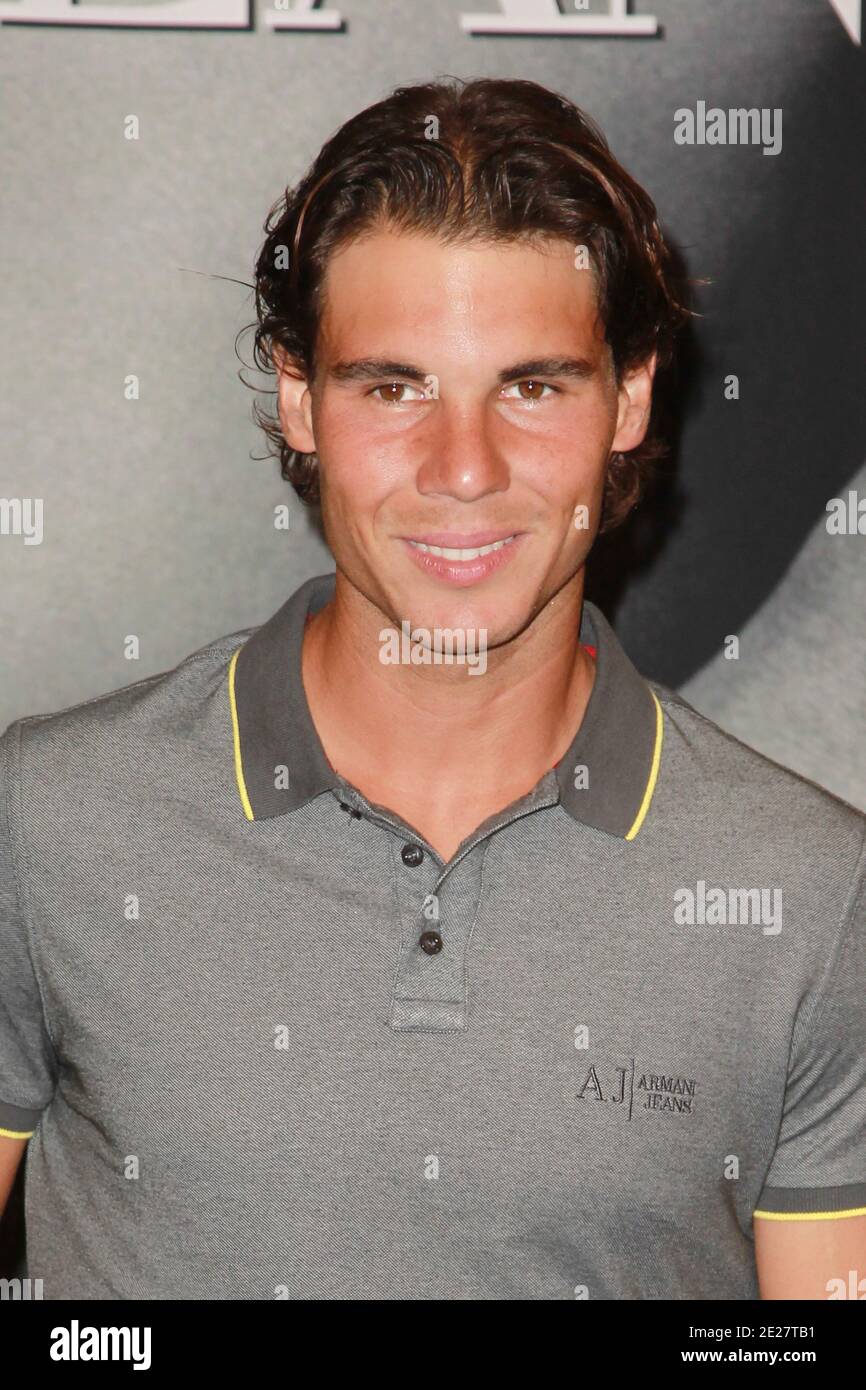 Rafael Nadal devoile sa nouvelle campagne publicitaire pour Armani Jeans dans Macy s Herald Square a New York NY USA le 25 aout 2011. Photo par Elizabeth Pantaleo ABACAPRESS.COM Photo Stock Alamy