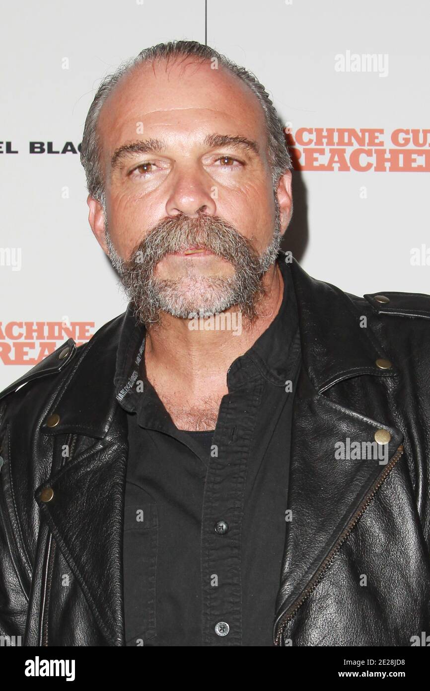 Sam childers machine gun preacher Banque de photographies et d’images à ...