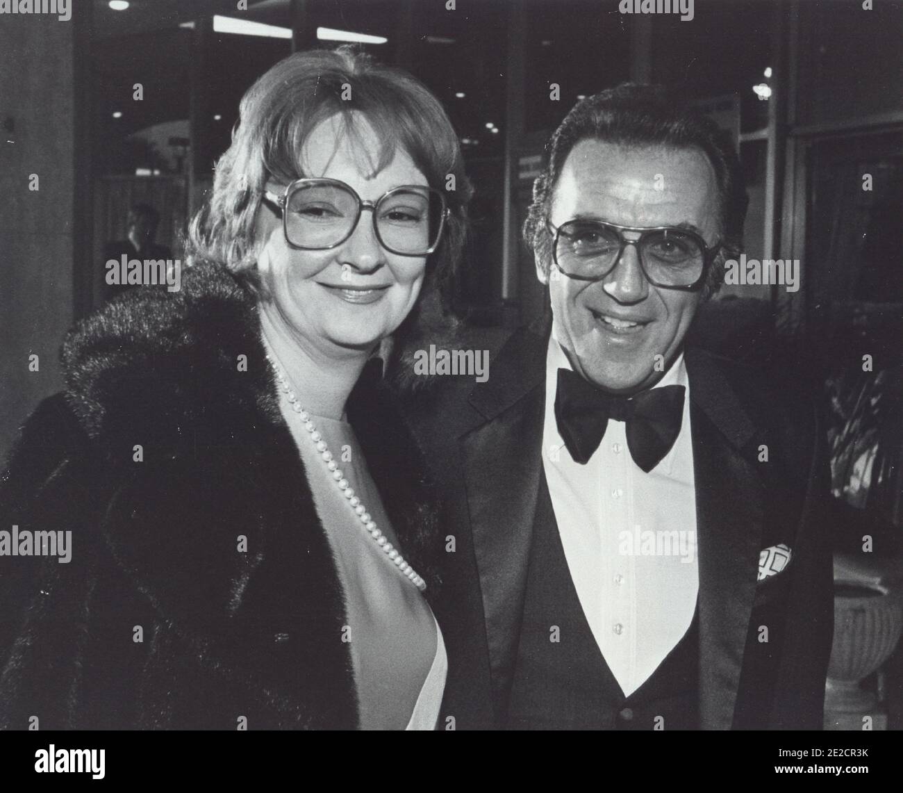 NORM CROSBY avec son épouse Joan Crosby chez Tony Bennett a reçu le ...