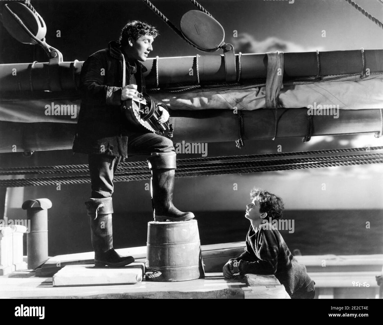 SPENCER TRACY et FREDDIE BARTHOLOMEW ont posé Portrait pour LES ...