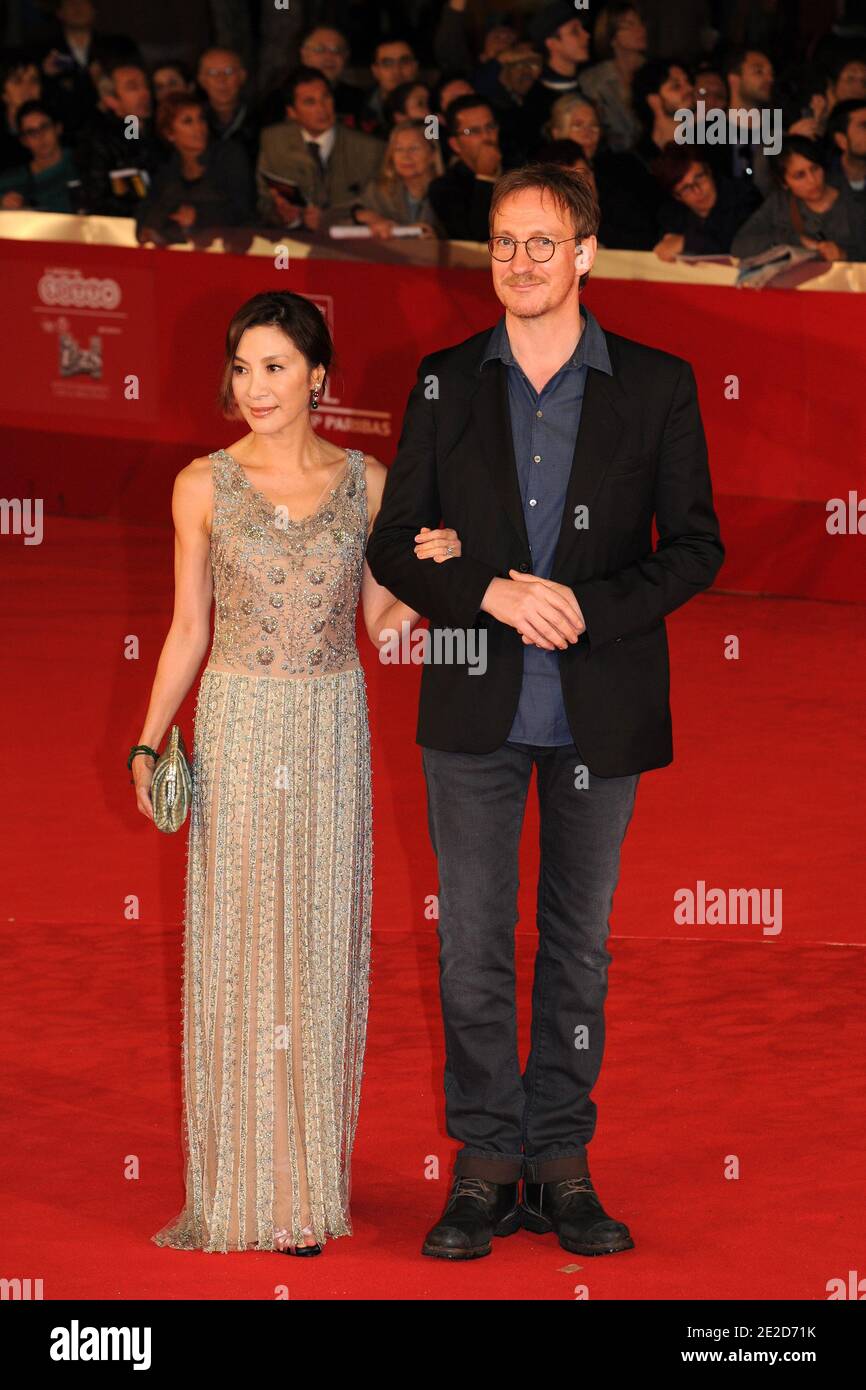 Michelle yeoh david thewlis lady Banque de photographies et d’images à ...
