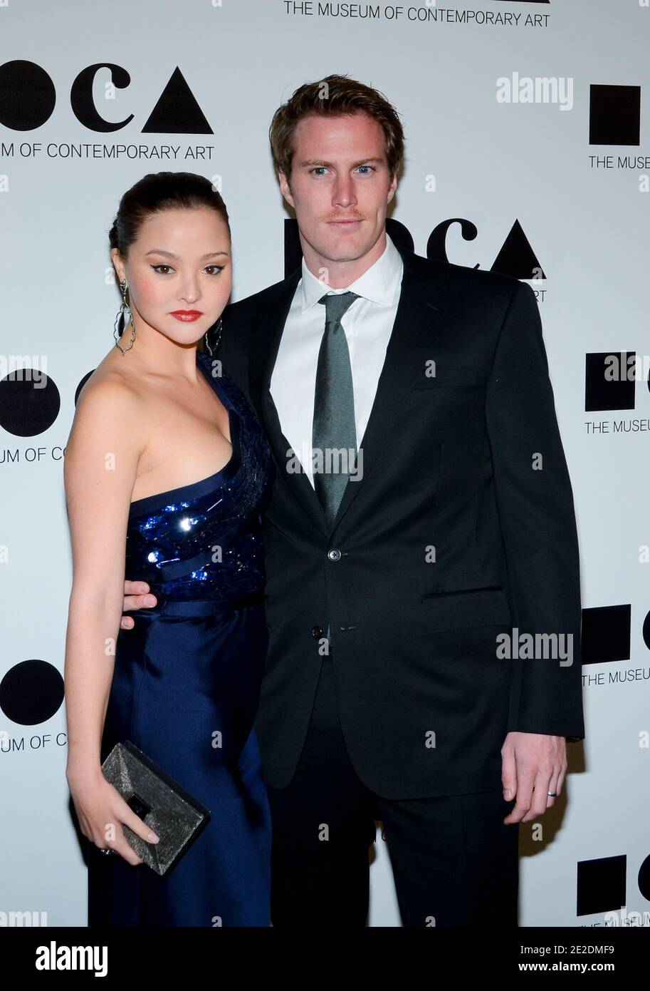 Devon Aoki et James Bayley participant au Gala annuel MOCA, un ...