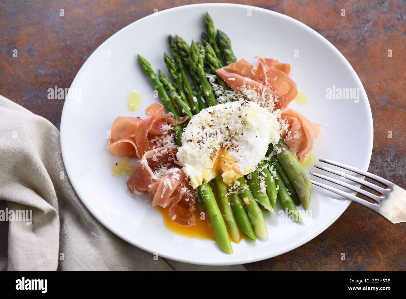 Les oeufs verts au jambon Banque de photographies et d’images à haute ...