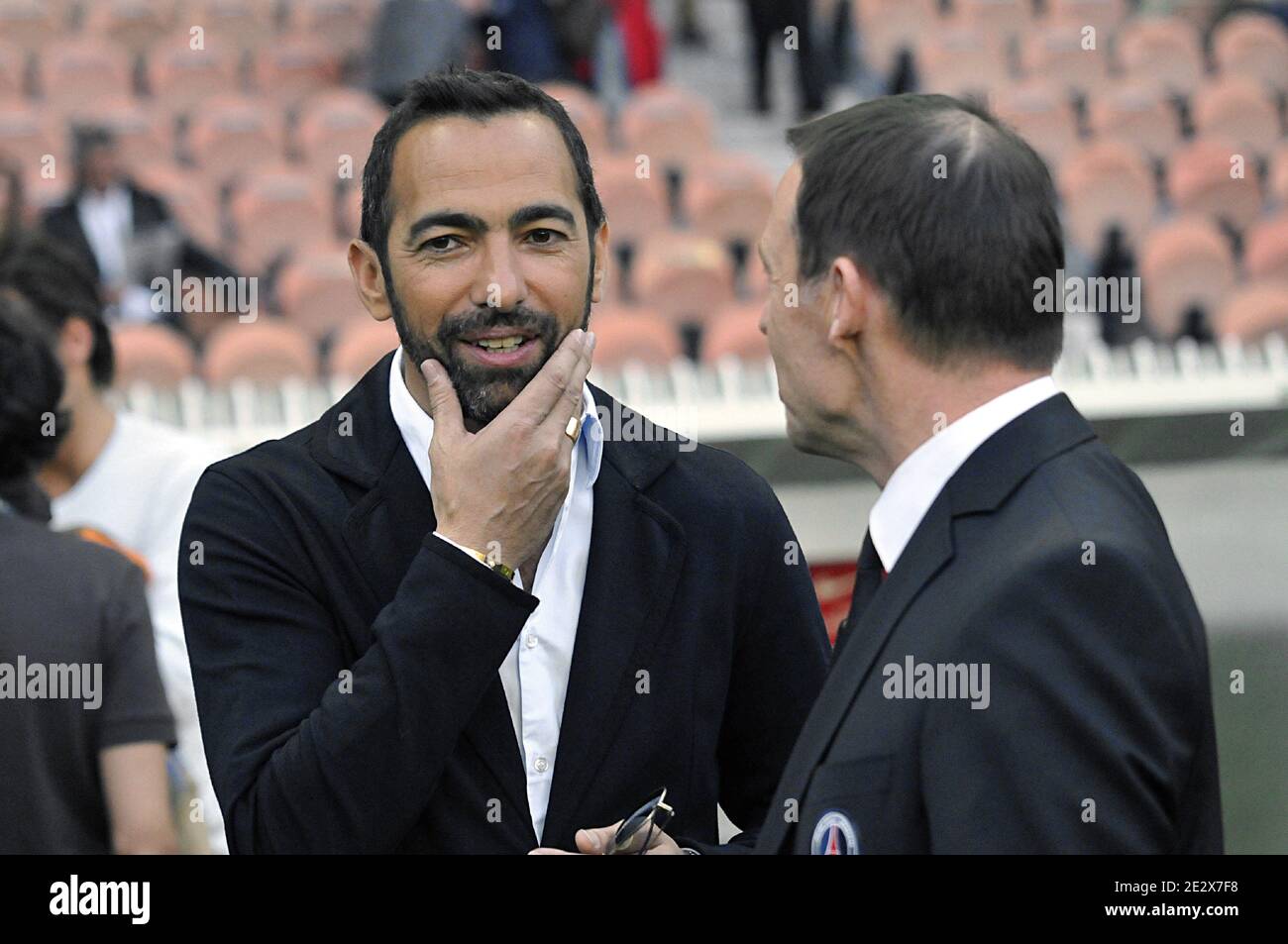 Youri djorkaeff paris saint germain Banque de photographies et d’images ...