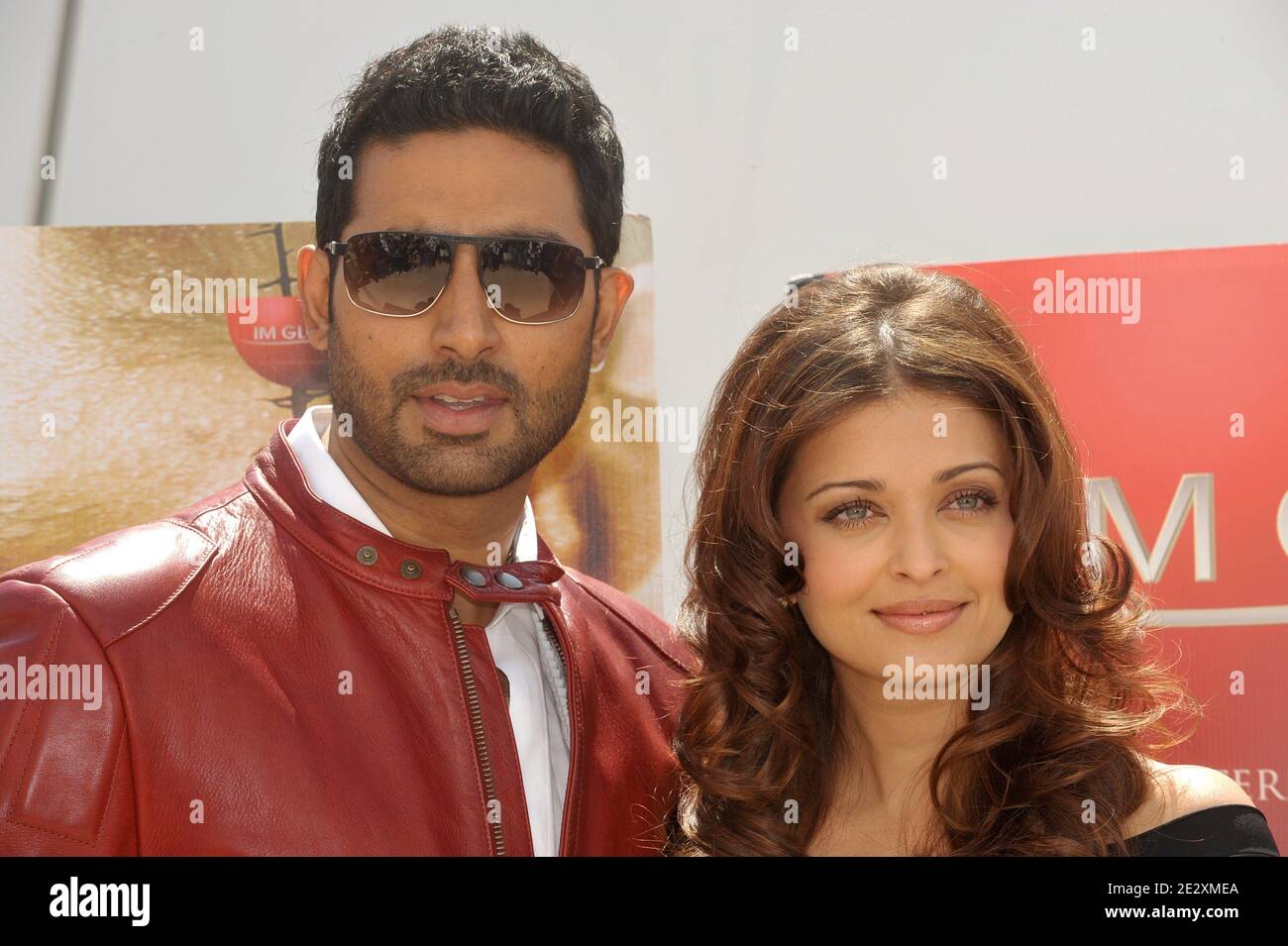 Aishwarya rai bachchan cannes festival du film raavan photocall Banque ...