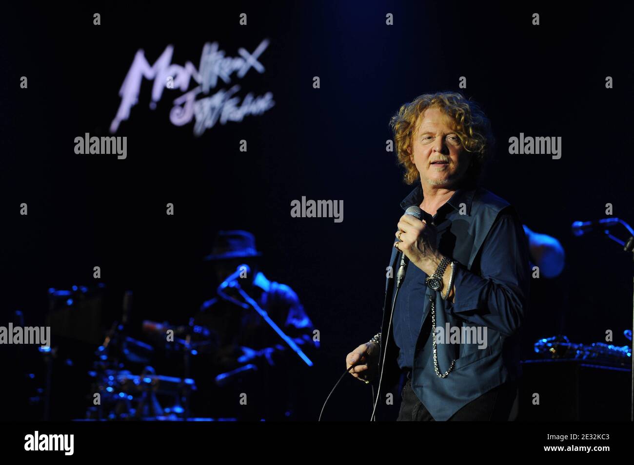 Simply red montreux Banque de photographies et d’images à haute ...