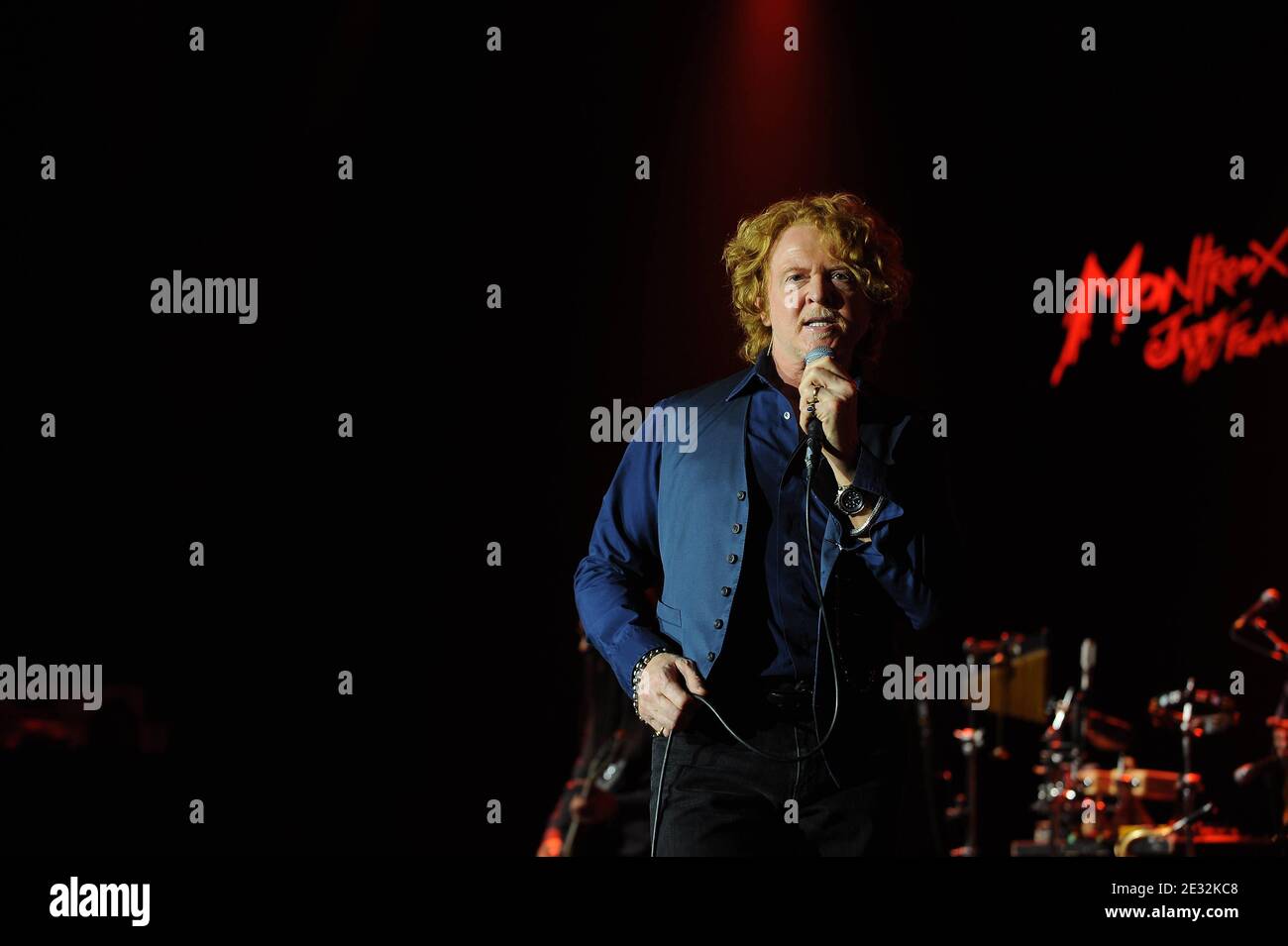 Simply red montreux Banque de photographies et d’images à haute ...