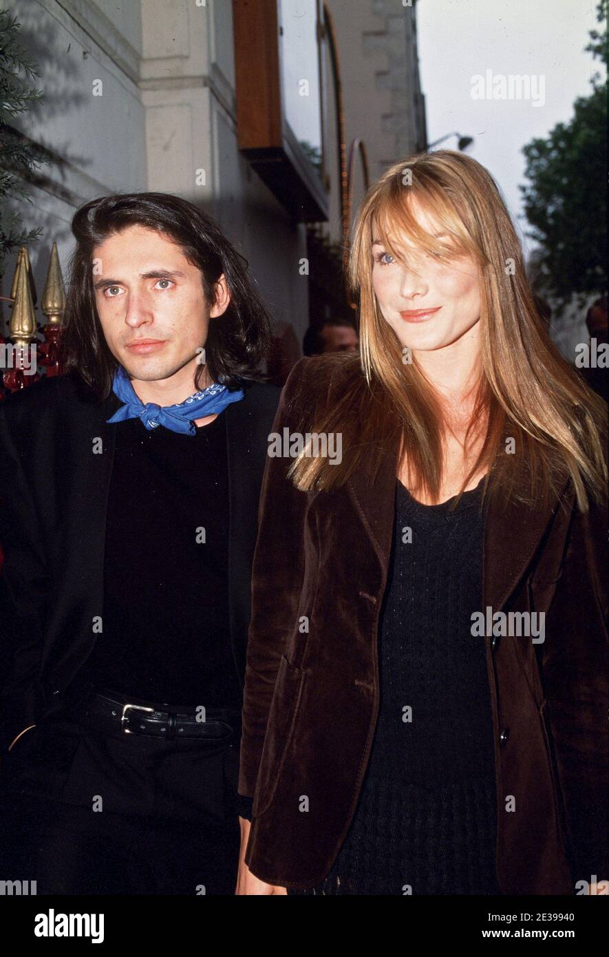 Carla bruni arno klarsfeld Banque de photographies et d’images à haute ...