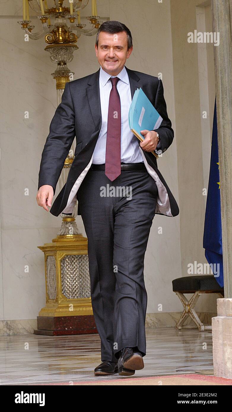 Jego yves Banque de photographies et d’images à haute résolution - Alamy