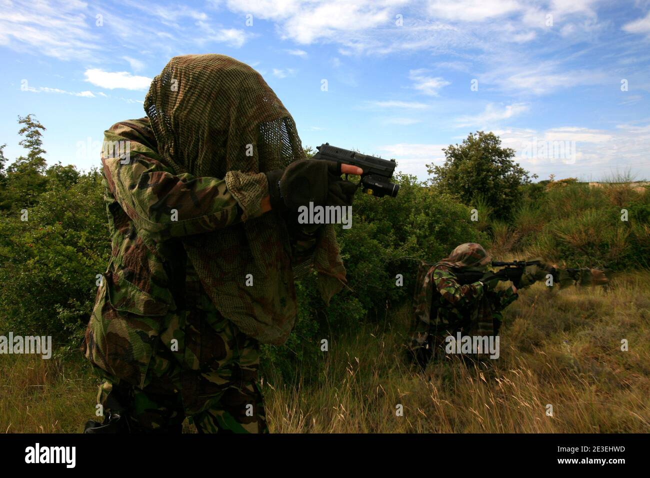 Un exercice quotidien organisé par des membres du Groupe d'intervention ...
