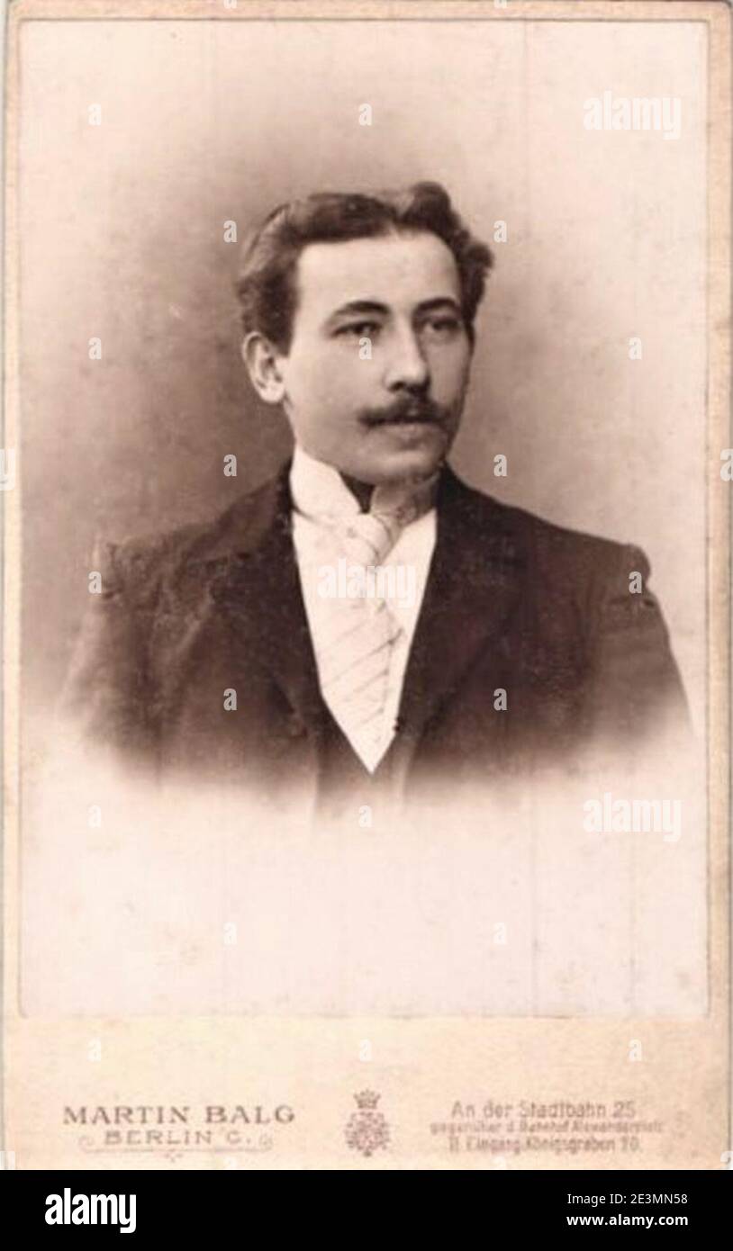 Weisser kragen Banque de photographies et d’images à haute résolution ...