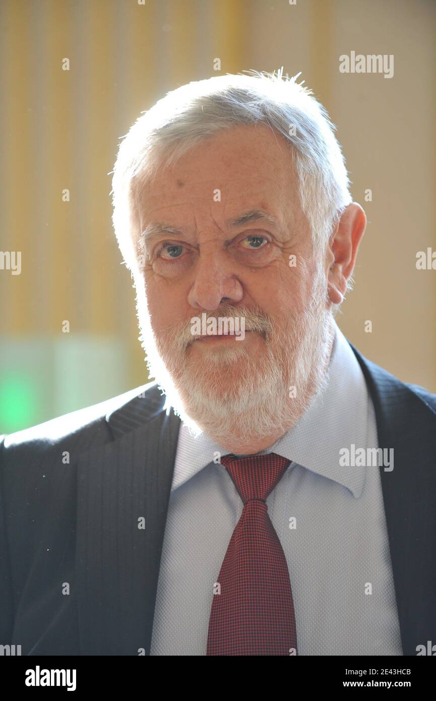 Yves coppens Banque de photographies et d’images à haute résolution - Alamy