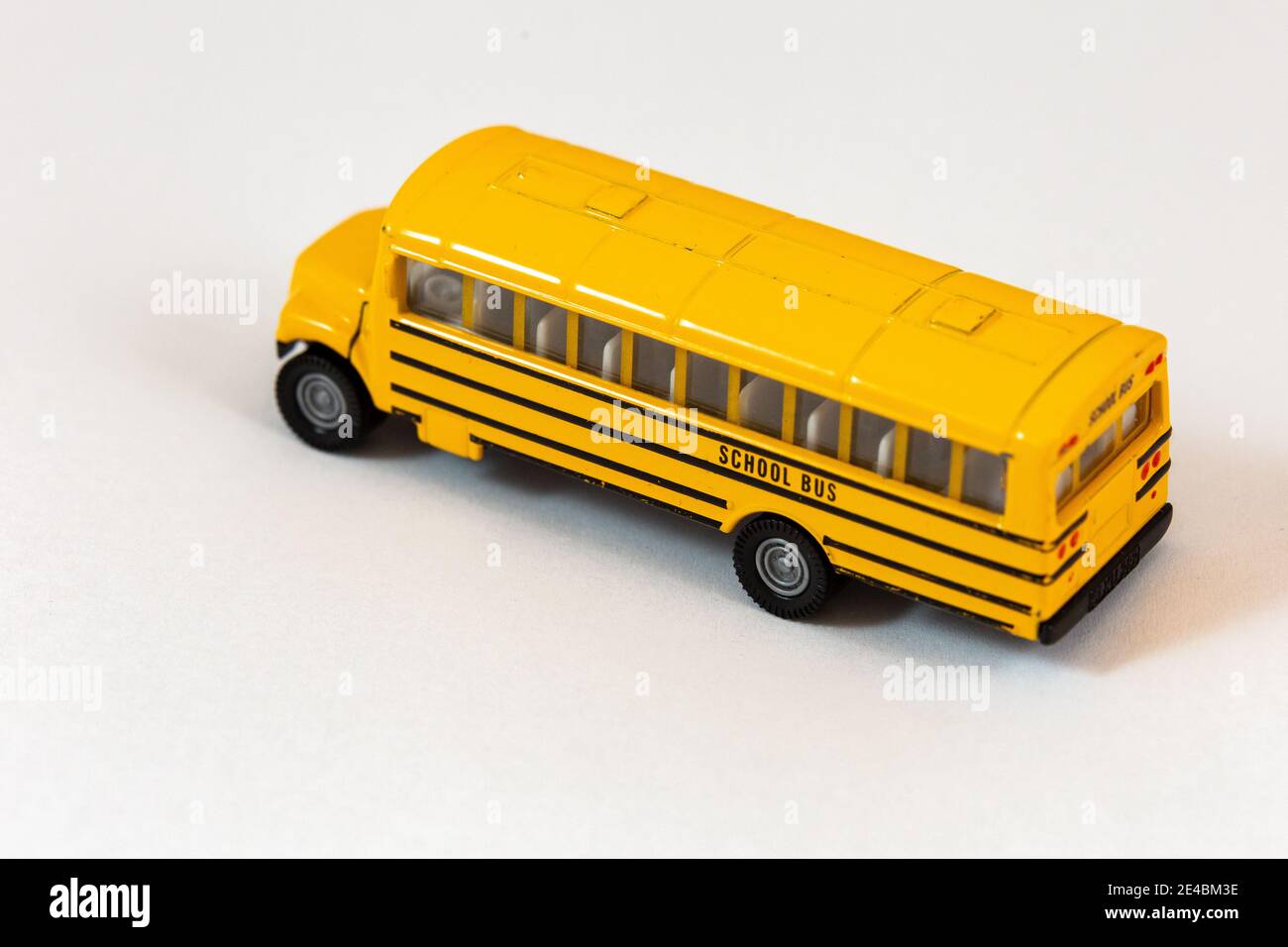 Jouet d'autobus scolaire Banque de photographies et d’images à haute ...