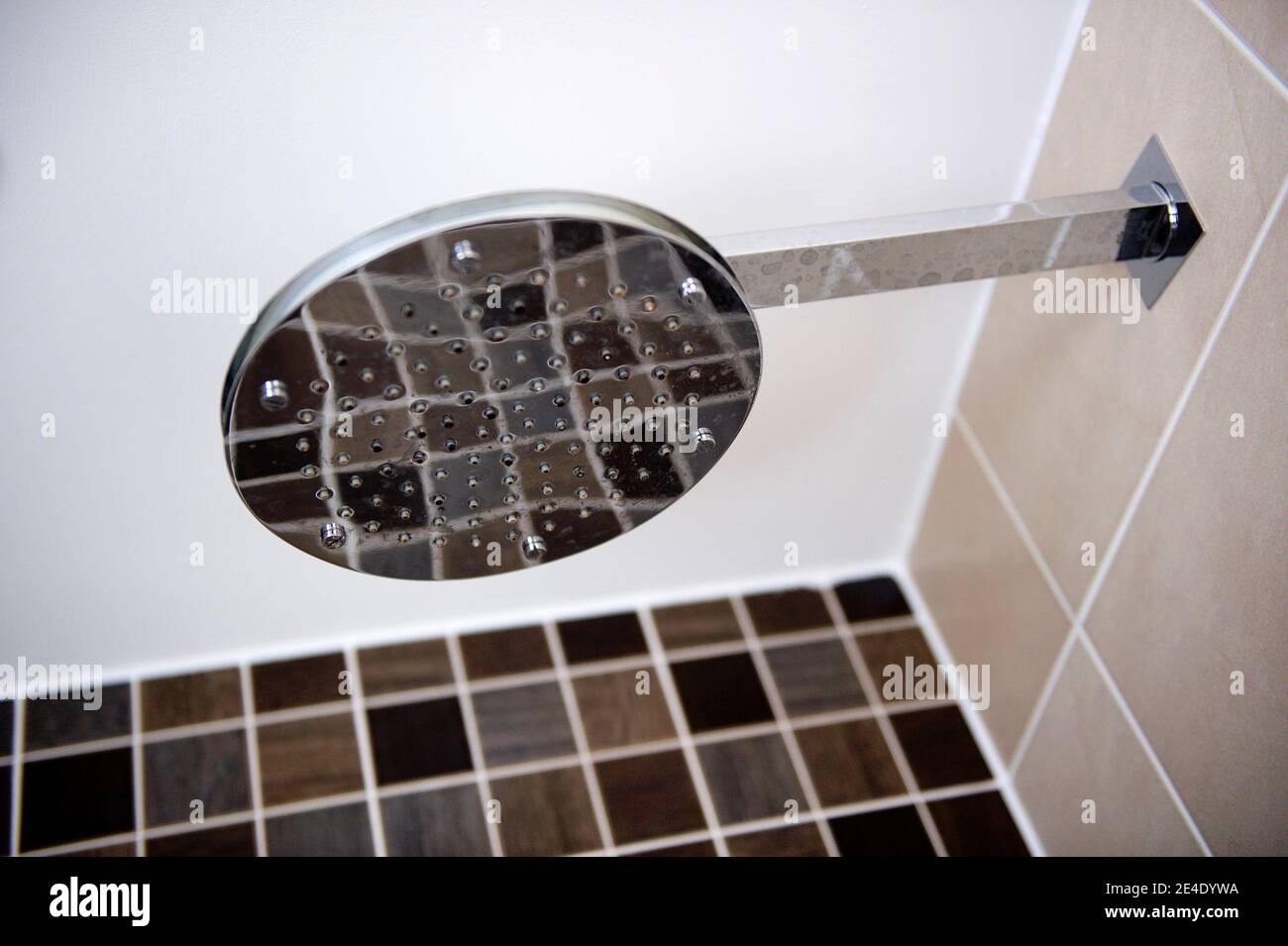 Electric shower Banque de photographies et d’images à haute résolution ...