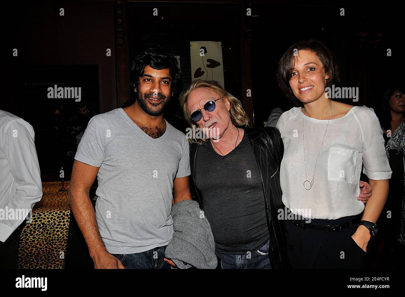 Canel Frichet,Christophe et Vikash Dhorasso pendant le jeu de poker ...