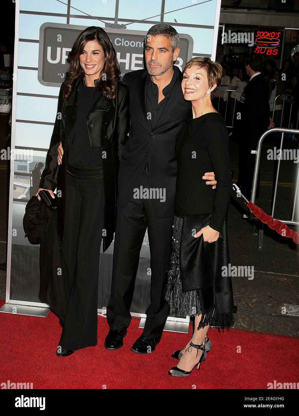 George Clooney, sa petite amie Elisabetta Canalis et sa mère Nina ...