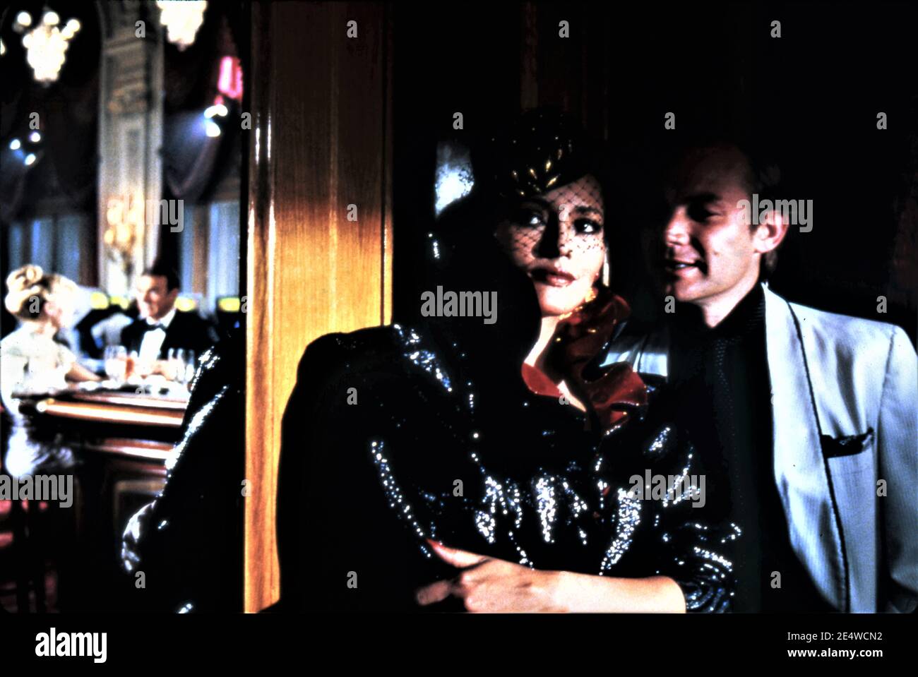 Kim bassinger sean connery Banque de photographies et d’images à haute ...