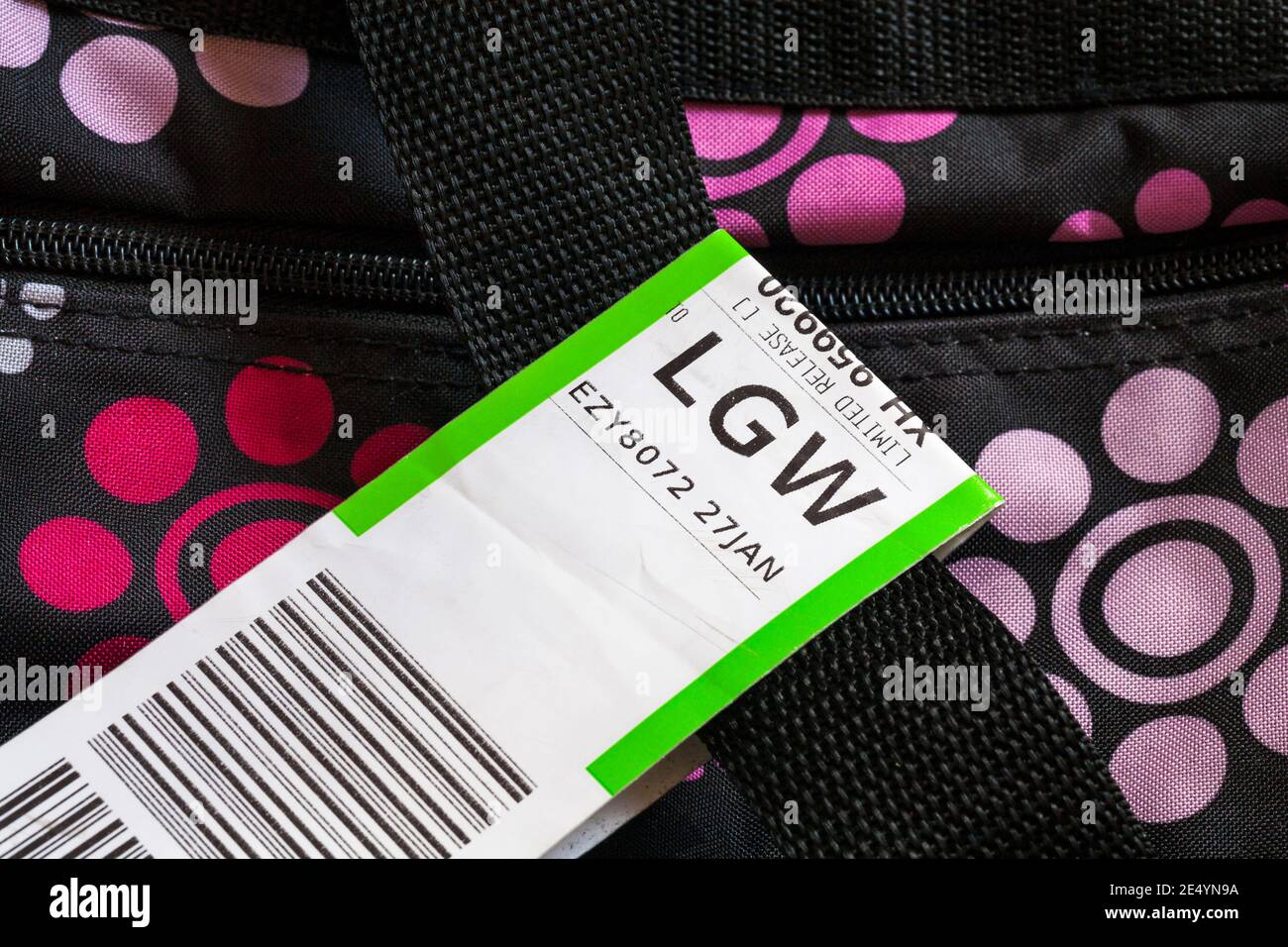 étiquette de bagages easyjet Banque de photographies et d’images à ...
