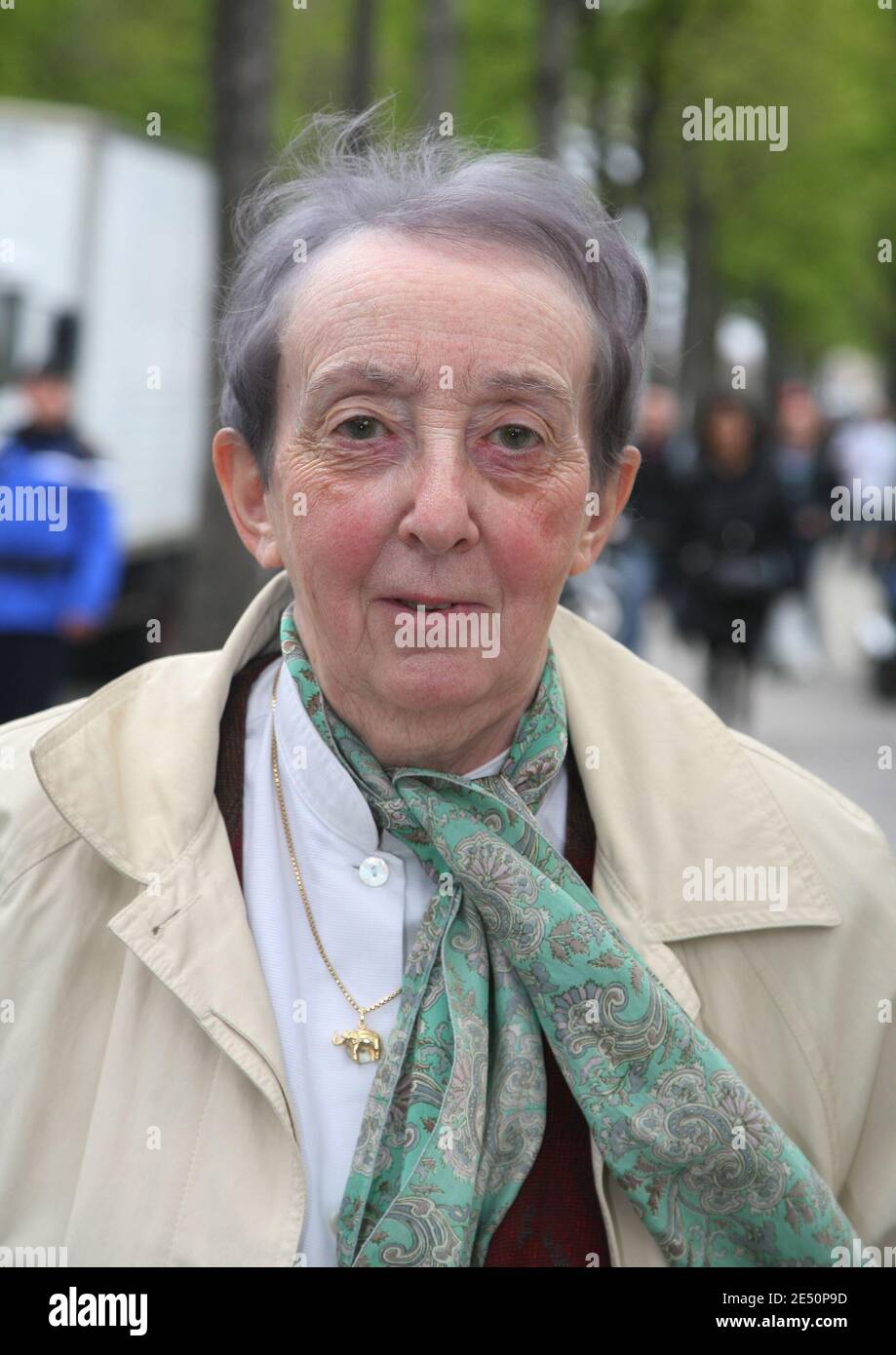 Marie pierre casey Banque de photographies et d’images à haute ...