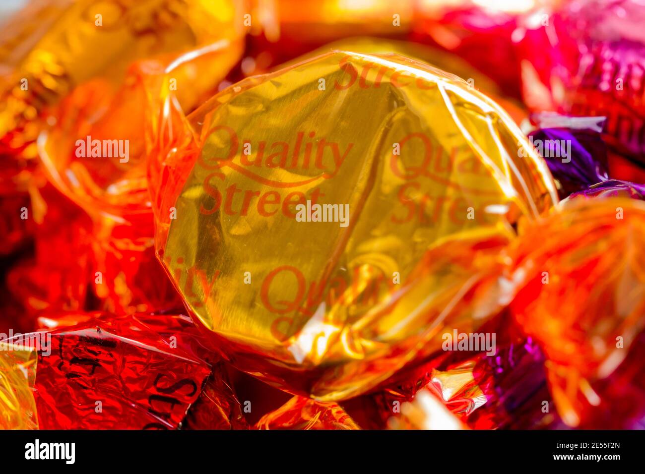 Quality street toffee Banque de photographies et d’images à haute ...