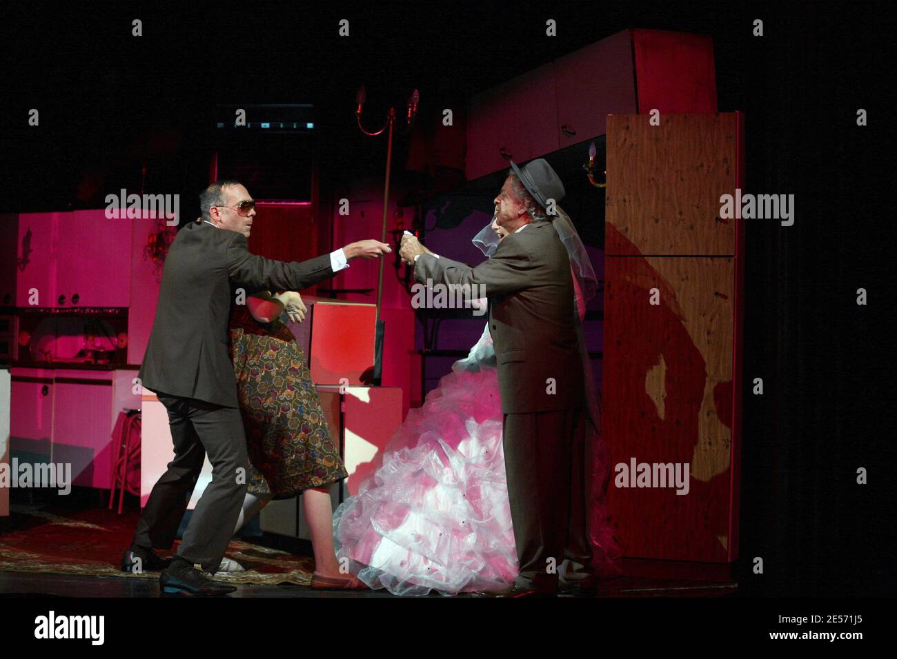 Ballet bernard Banque de photographies et d’images à haute résolution ...