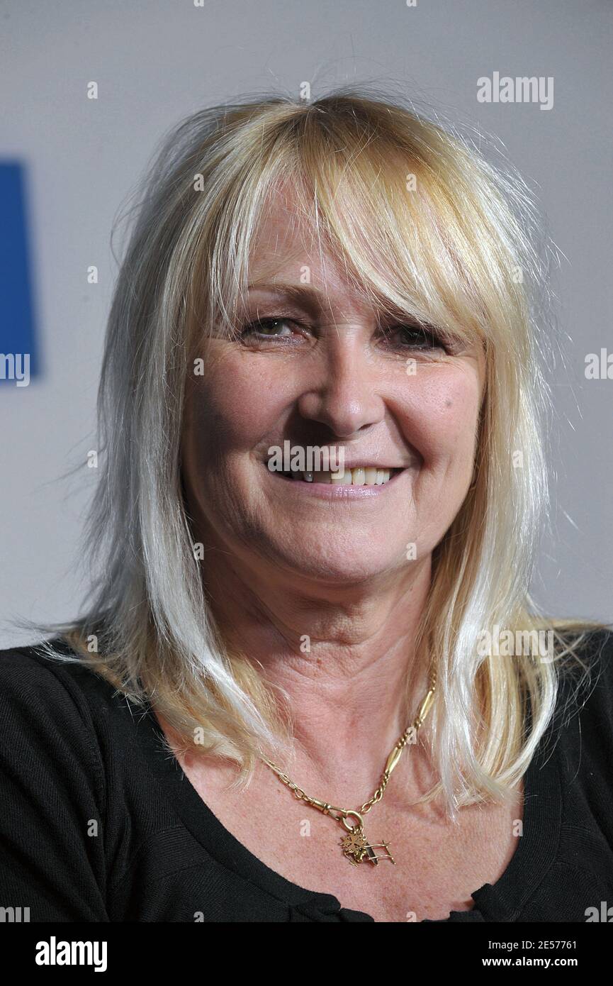 Julie participe à la conférence de presse annuelle de la radio Europe 1 ...