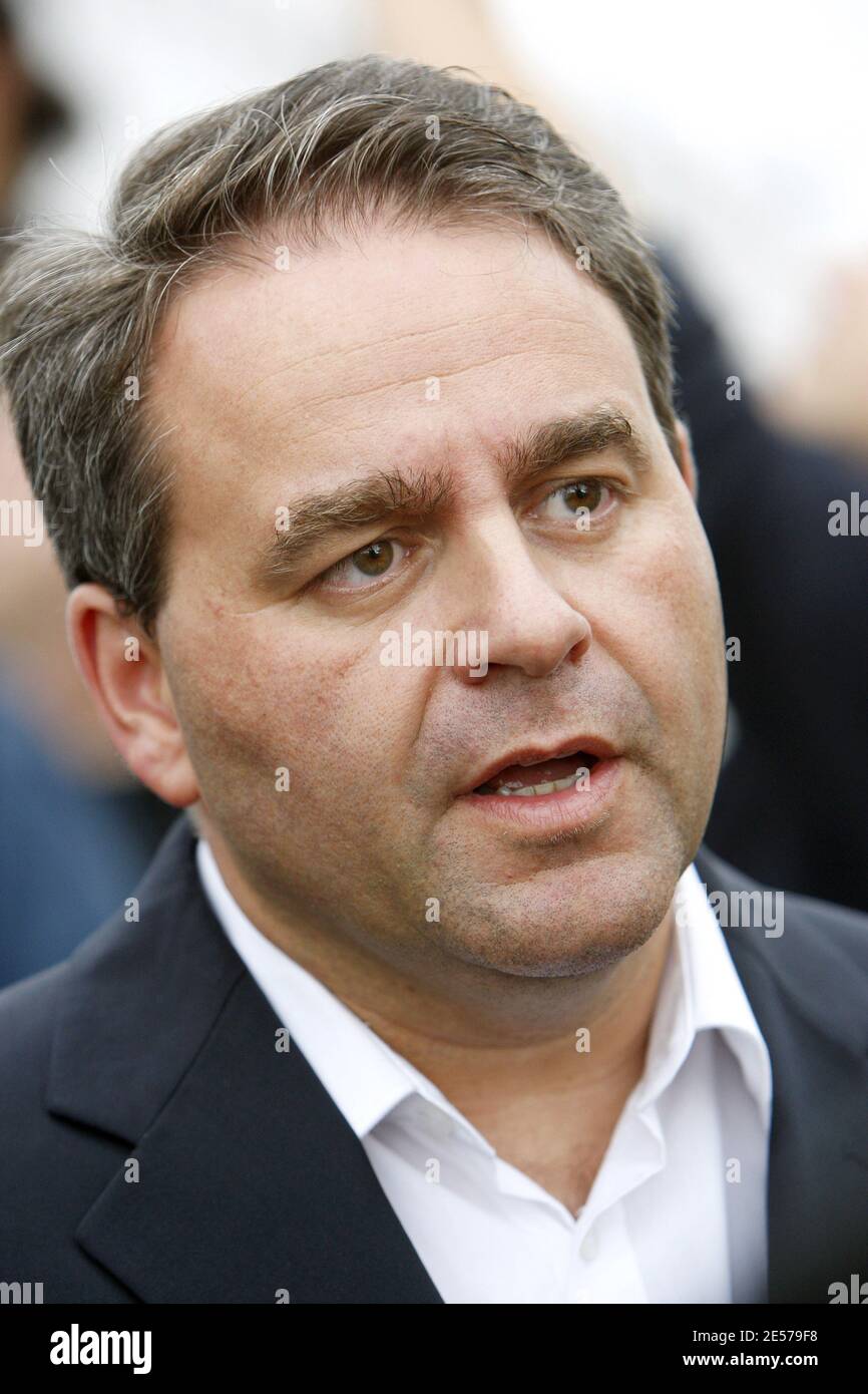 Xavier bertrand portrait Banque de photographies et d’images à haute ...