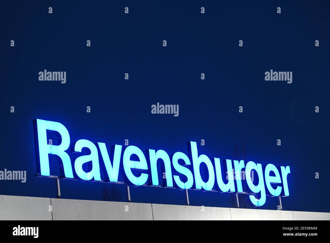 Ravensburger logo Banque de photographies et d’images à haute ...