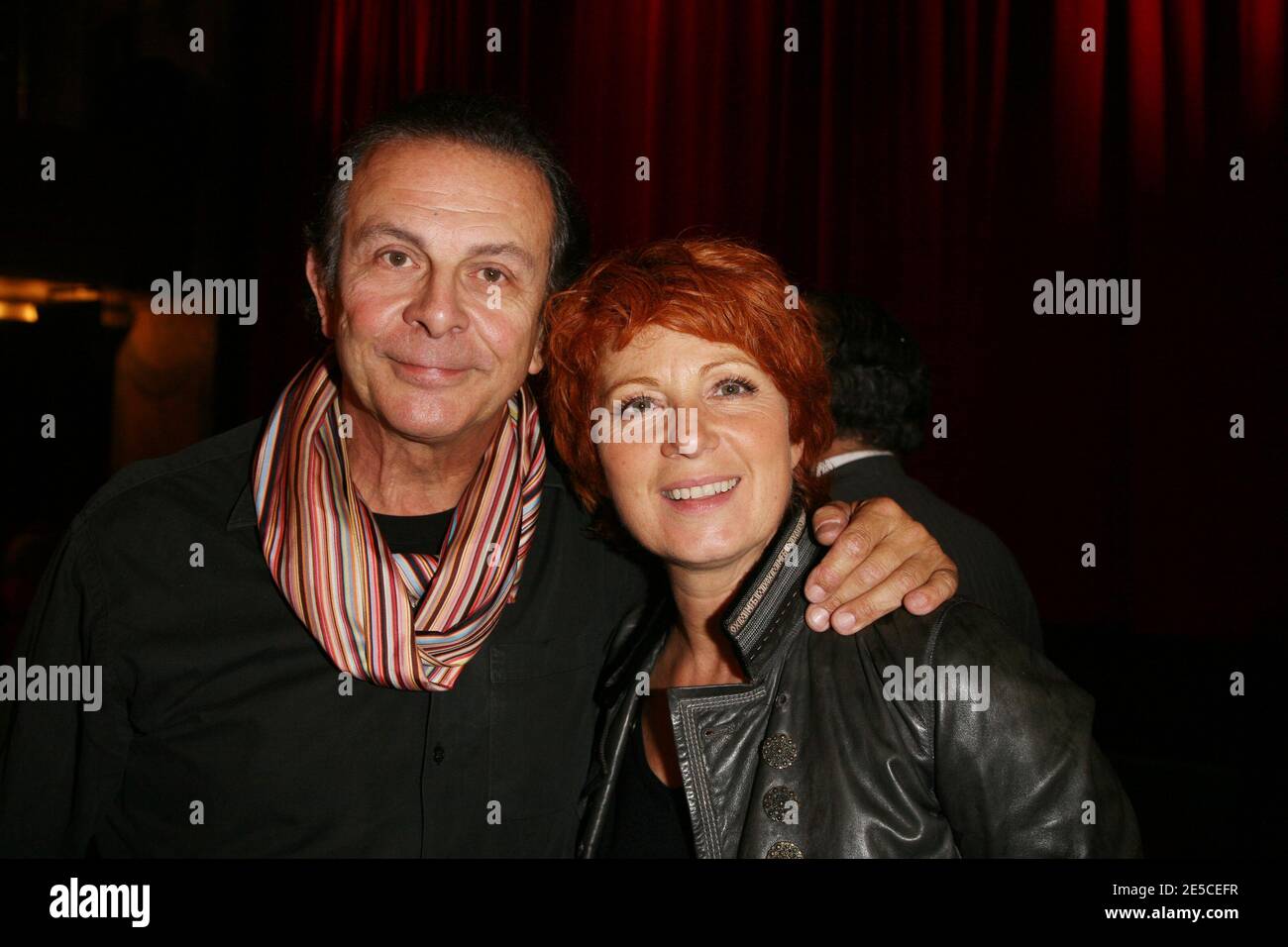 Véronique Genest et Roland Giraud assistent à la première de 'Adam ...