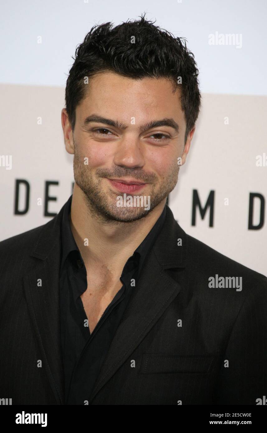 Dominic cooper pendant Banque de photographies et d’images à haute ...