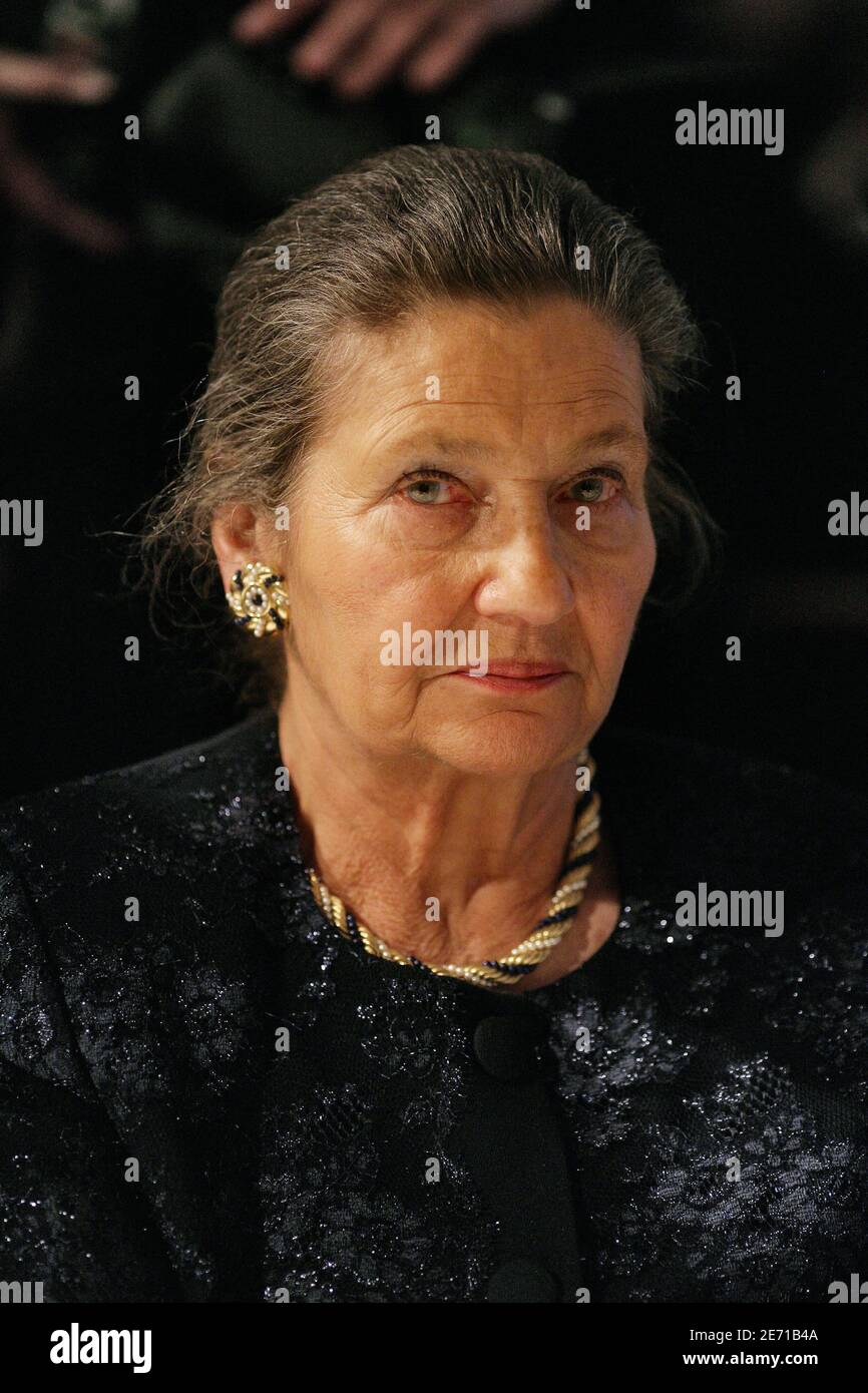 Simone veil portrait Banque de photographies et d’images à haute ...