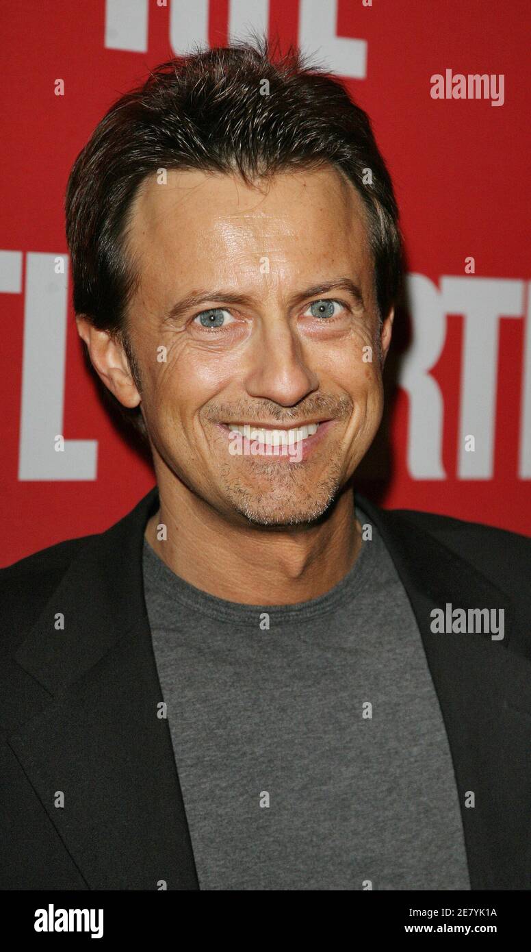 Vincent Perrot arrive à la fête de célébration de la radio française ...