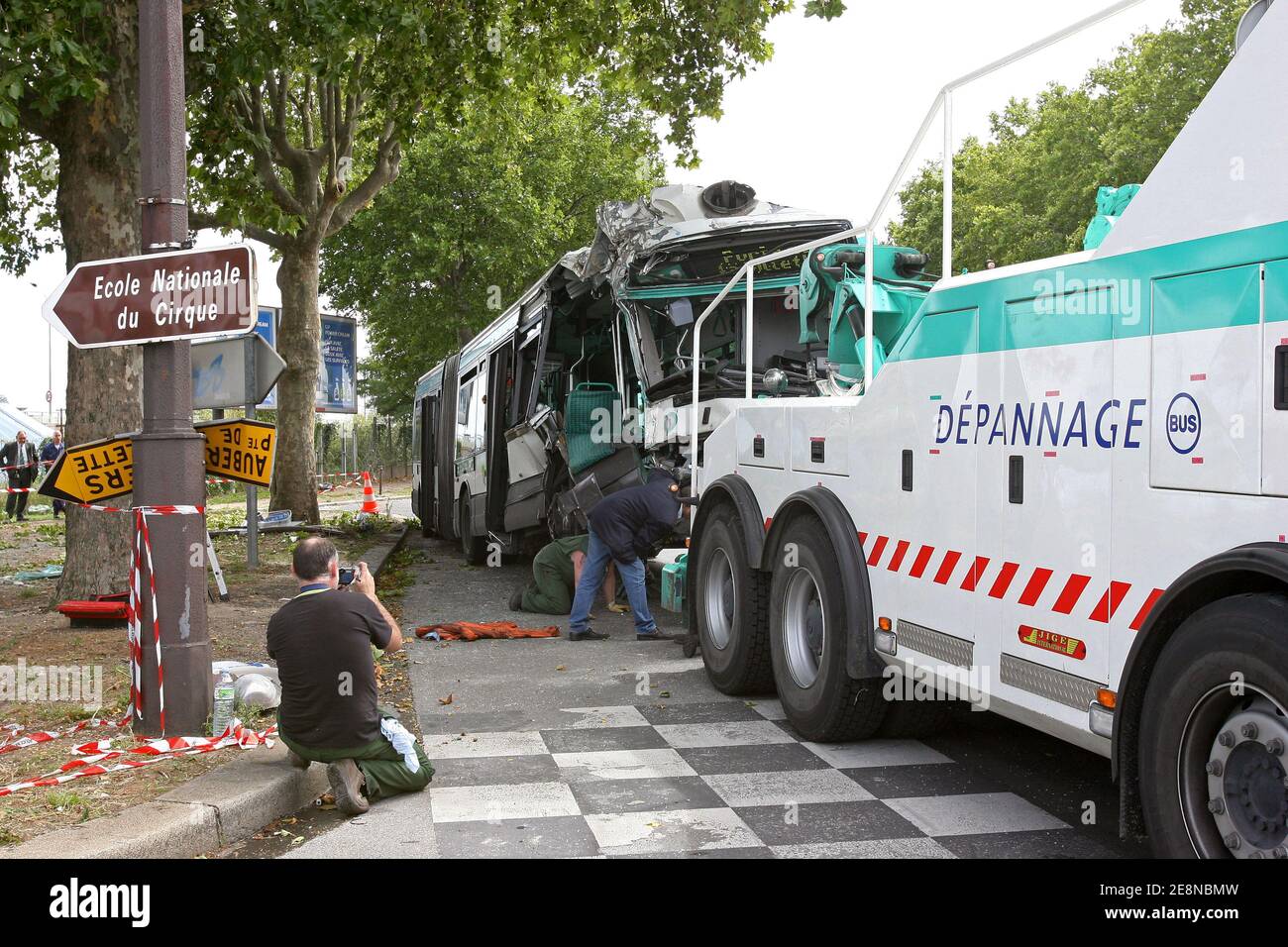 Ratp bus paris Banque de photographies et d’images à haute résolution ...