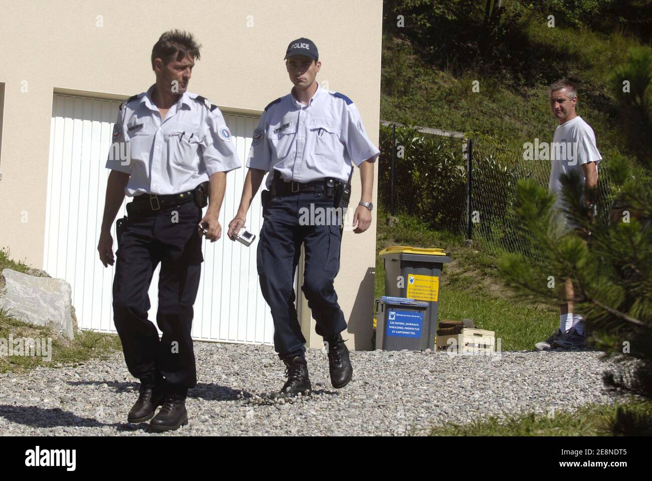 Philippe Viguet Poupelloz, associé de Virginie Labrosse, est vu avec ...