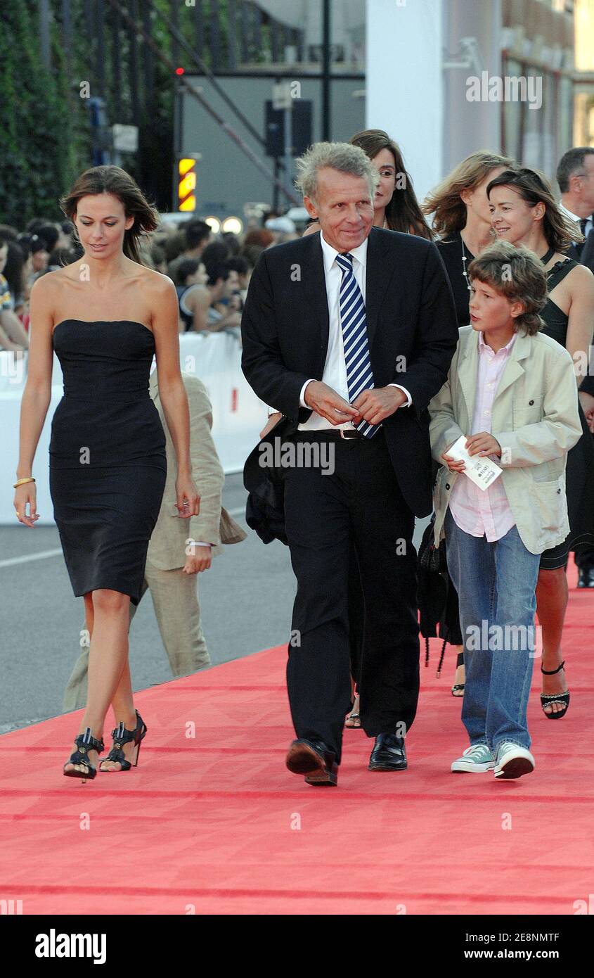 Patrick Poivre d'Arvor, son amie Agathe borne et son fils François ...
