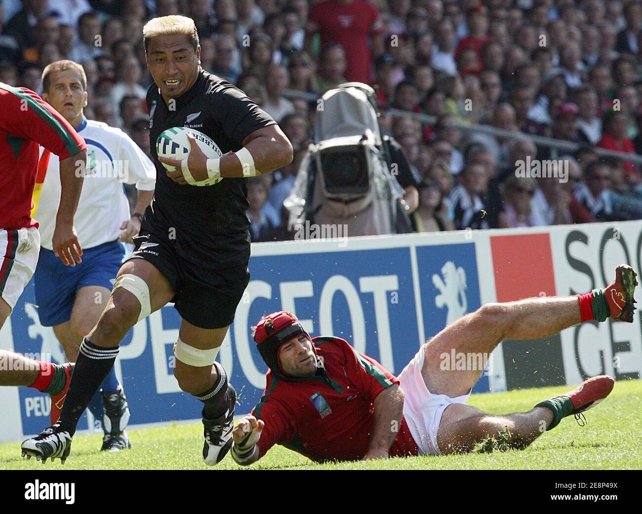 Jerry collins rugby world cup Banque de photographies et d’images à ...