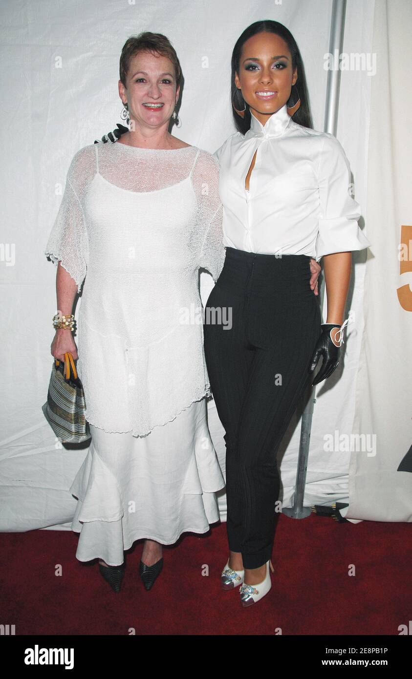 Alicia keys mother terri augello Banque de photographies et d’images à ...