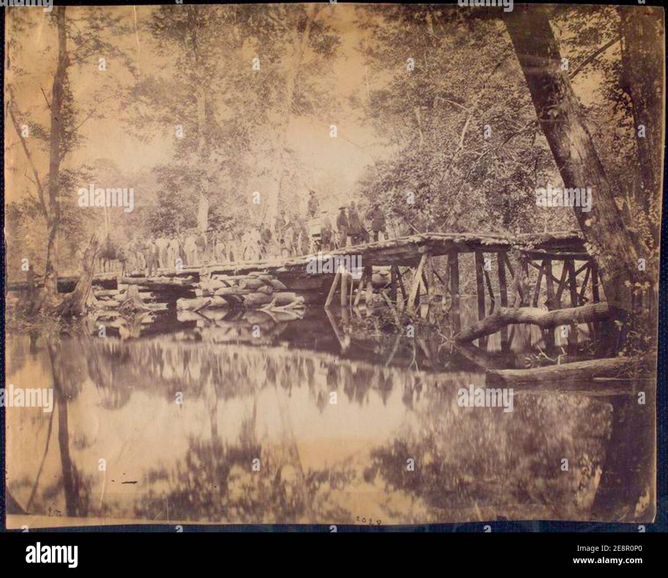 Pont militaire Banque de photographies et d’images à haute résolution ...