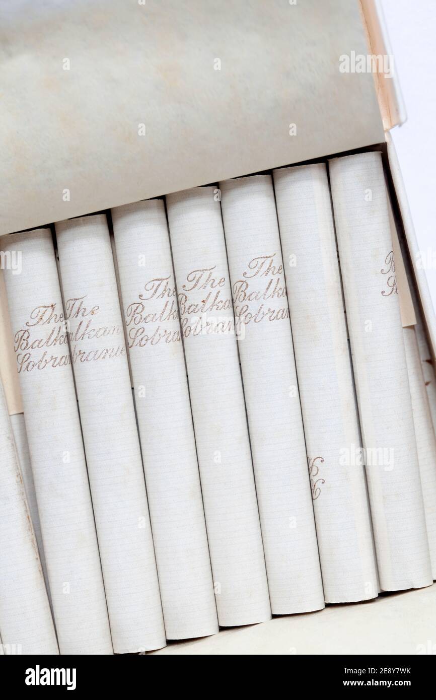 Turkish cigarettes Banque de photographies et d’images à haute ...