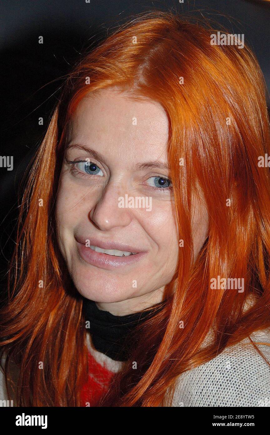 EXCLUSIF - la chanteuse Axelle Red pose à Paris, France, le 15 novembre ...