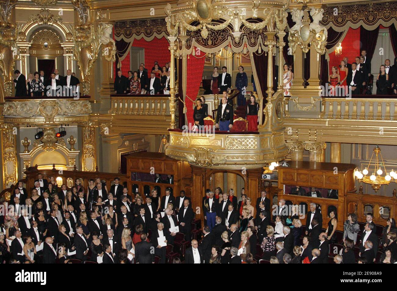 Soirée de gala à monte carlo Banque de photographies et d’images à ...