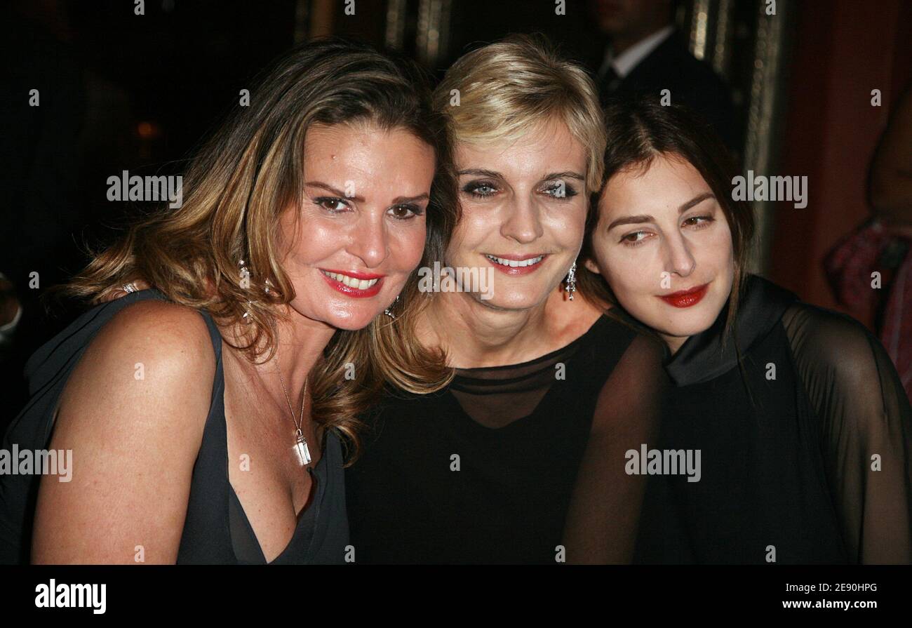 Youssra actress Banque de photographies et d’images à haute résolution ...