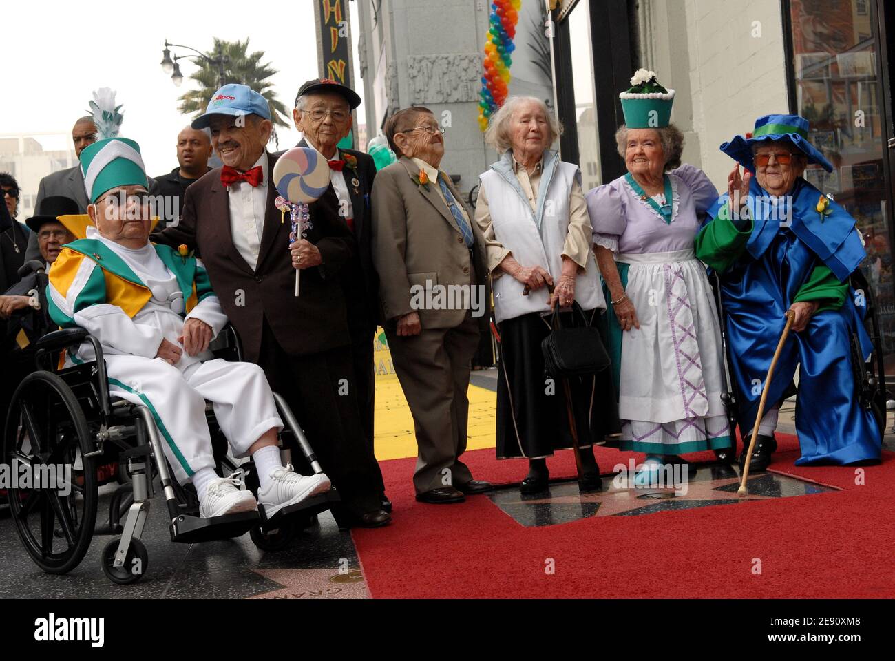 Les Munchkins de 'The Wizard of Oz' sont honorés d'une star du ...