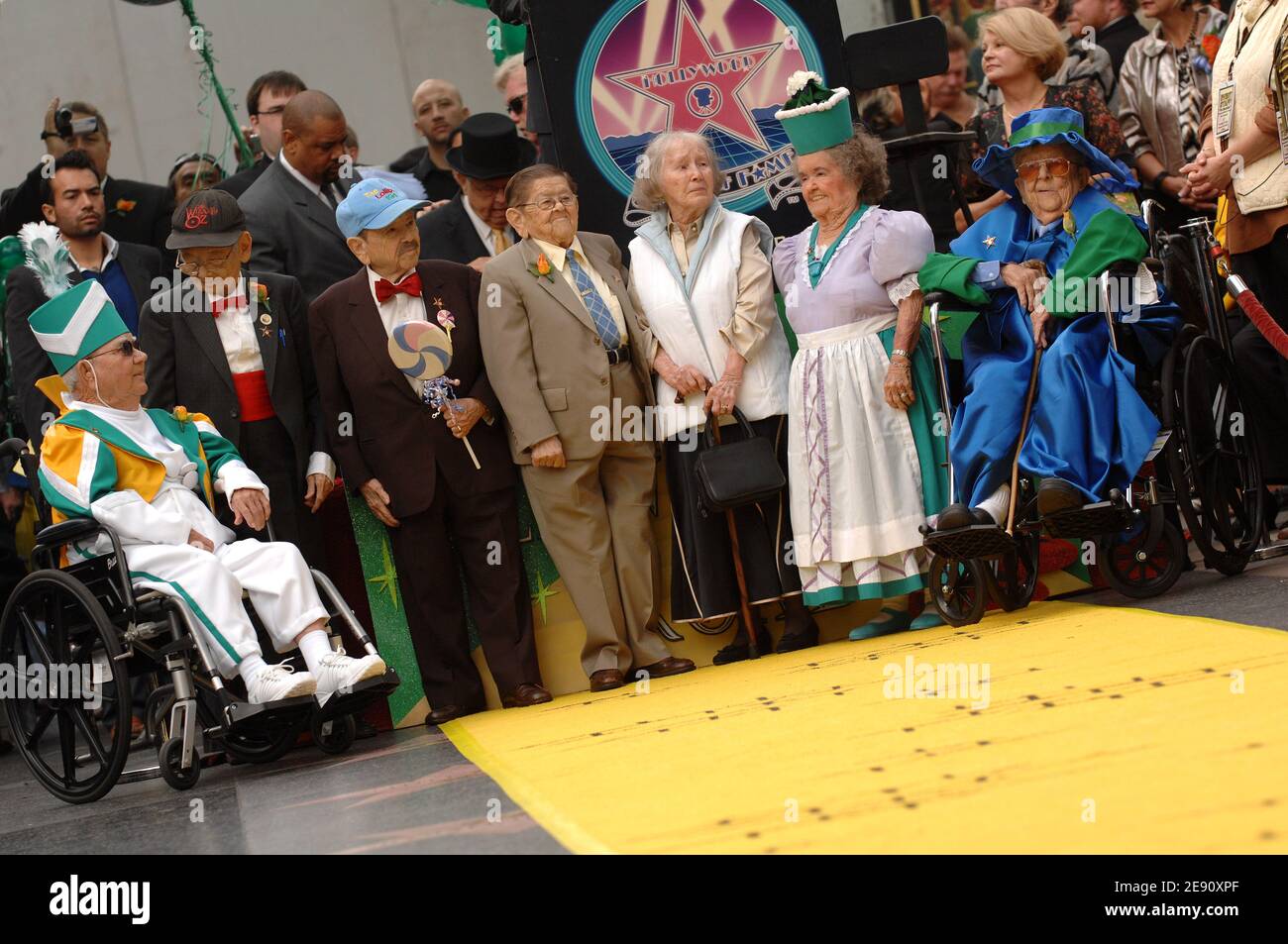 Les Munchkins de 'The Wizard of Oz' sont honorés d'une star du ...