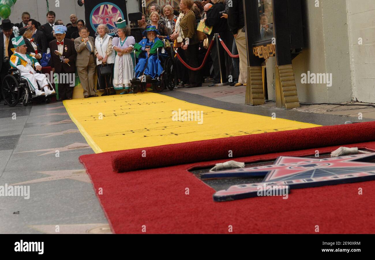 Les Munchkins de 'The Wizard of Oz' sont honorés d'une star du ...