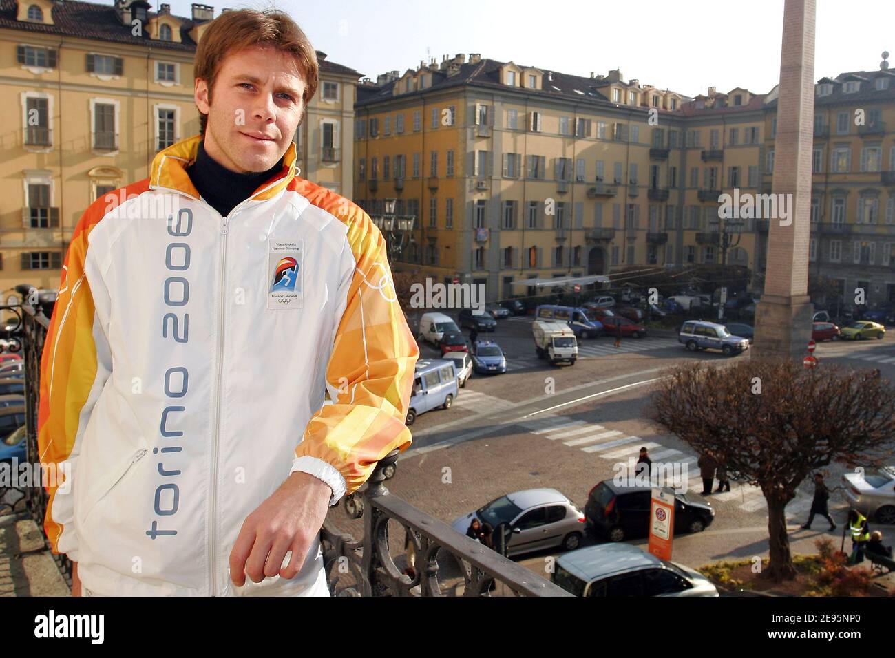 EXCLUSIF. Le Prince Emmanuel Philibert de Savoie pose sur la Piazza ...