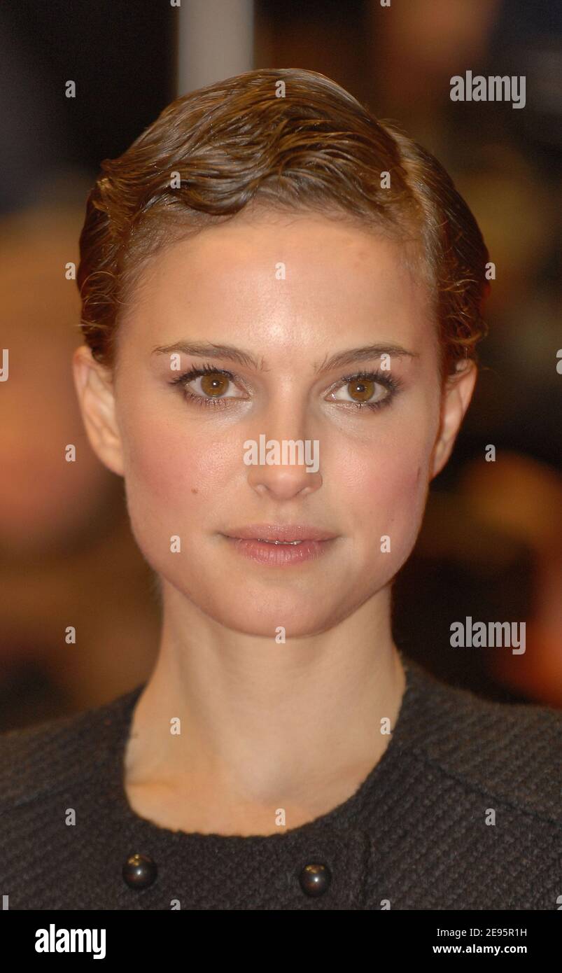 Natalie portman vendetta 2006 Banque de photographies et d’images à ...