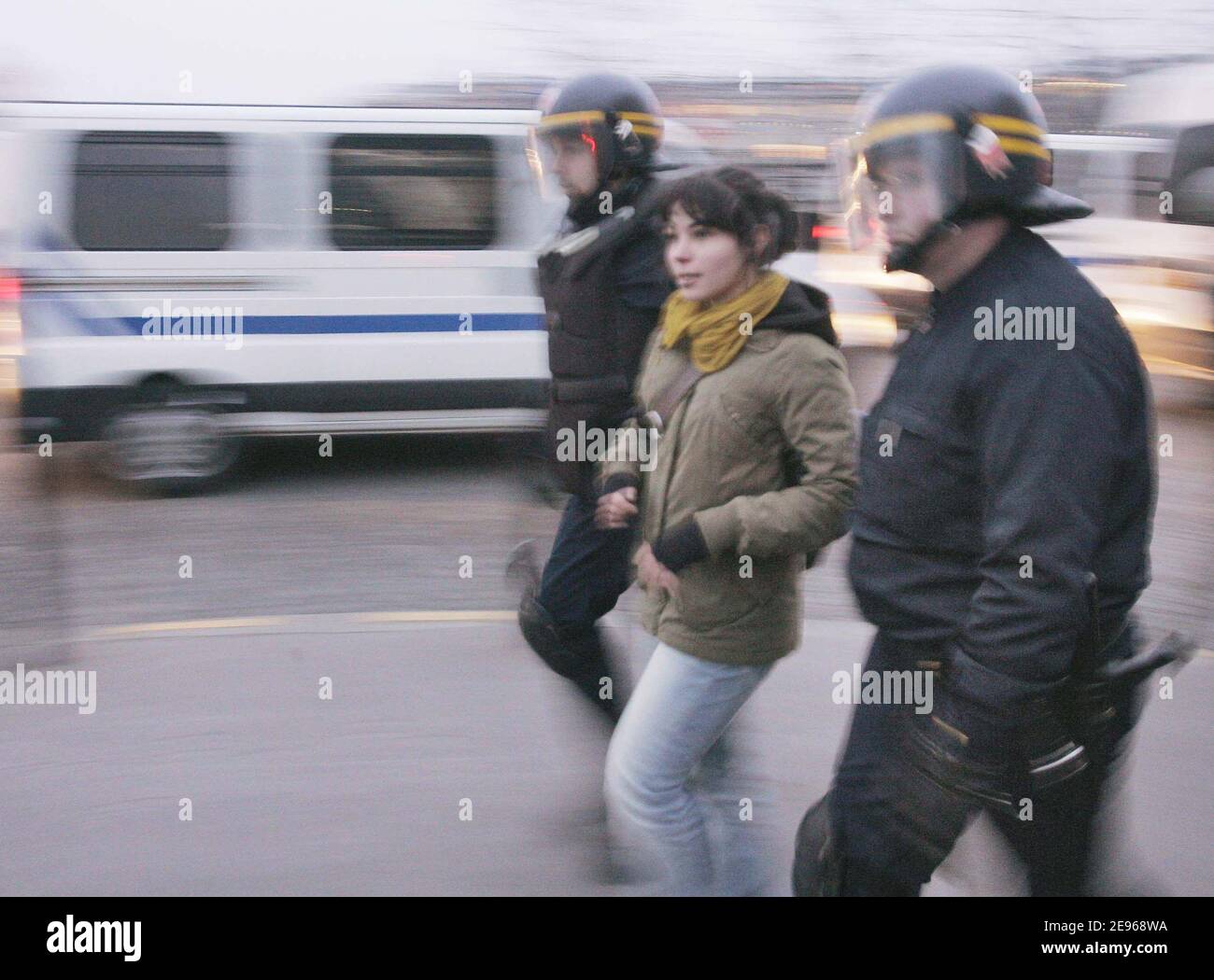 Manifestations anti police Banque de photographies et d’images à haute ...